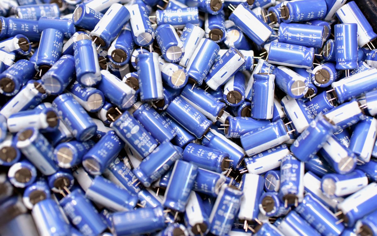 How do zirconia beads separate the core materials of lithium batteries ...